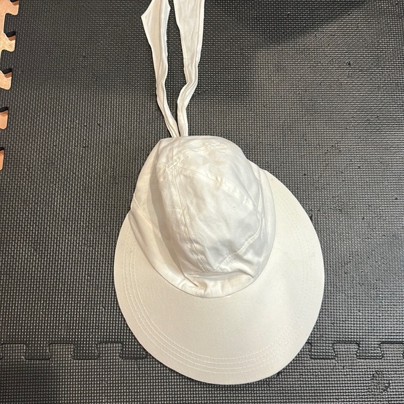 Accessories | White Oversized Sun Hat | Poshmark